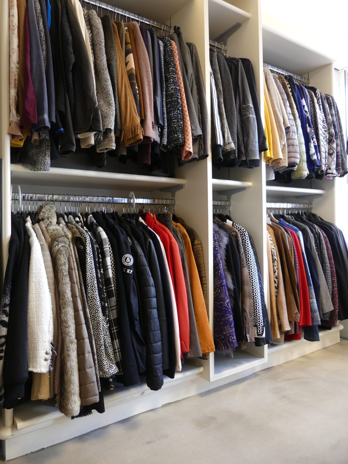 Stylish secondhand voor dames en kinderen - Tweedehands dameskleding en ...